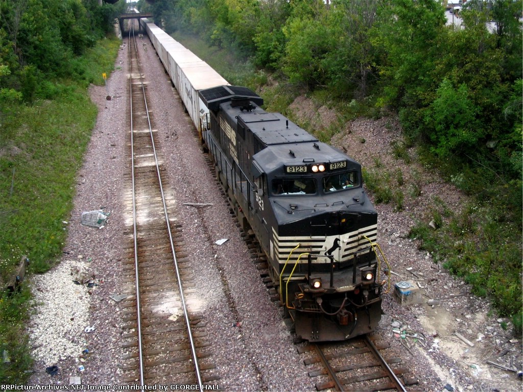 NS 9123 AT MIL. WI.
